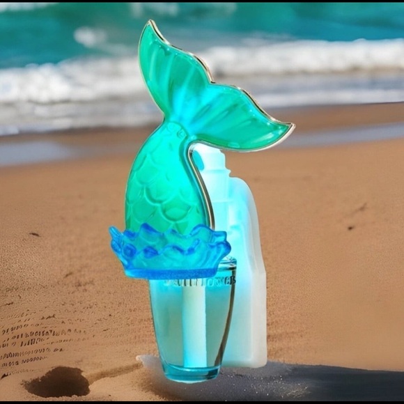Bath & Body Works | Accents | New Special Edition Disney Mermaid Tail ...